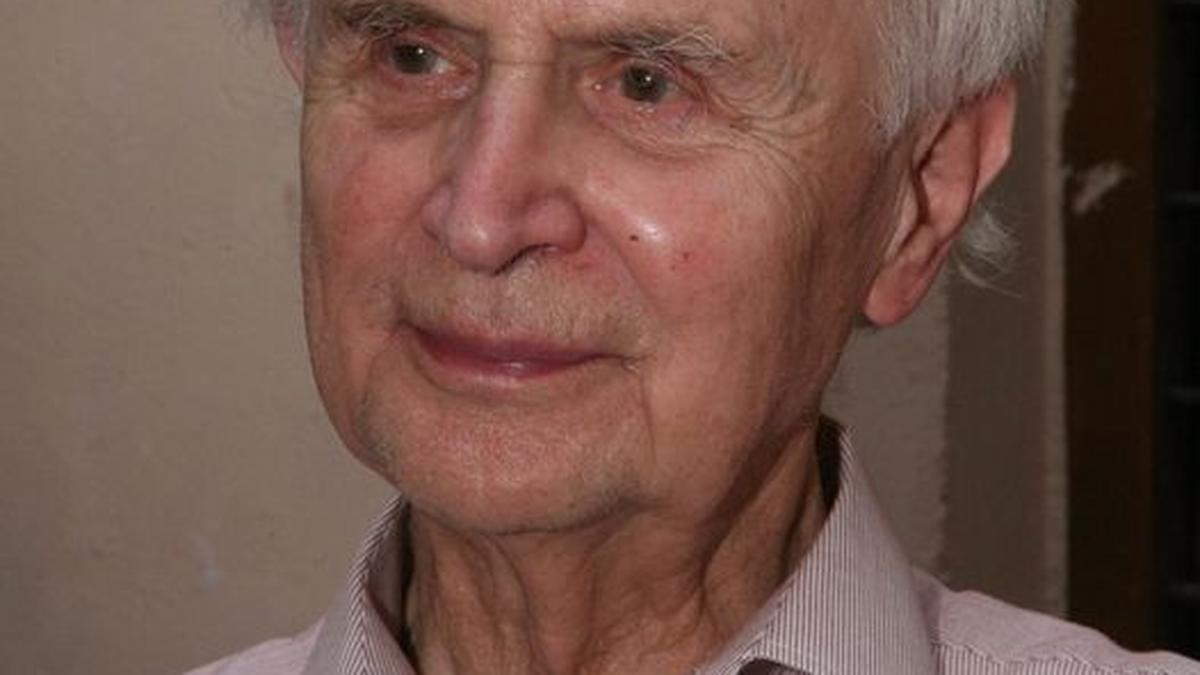 R.E. Asher, ambassador of Tamil, Malayalam to the world, passes away - The Hindu